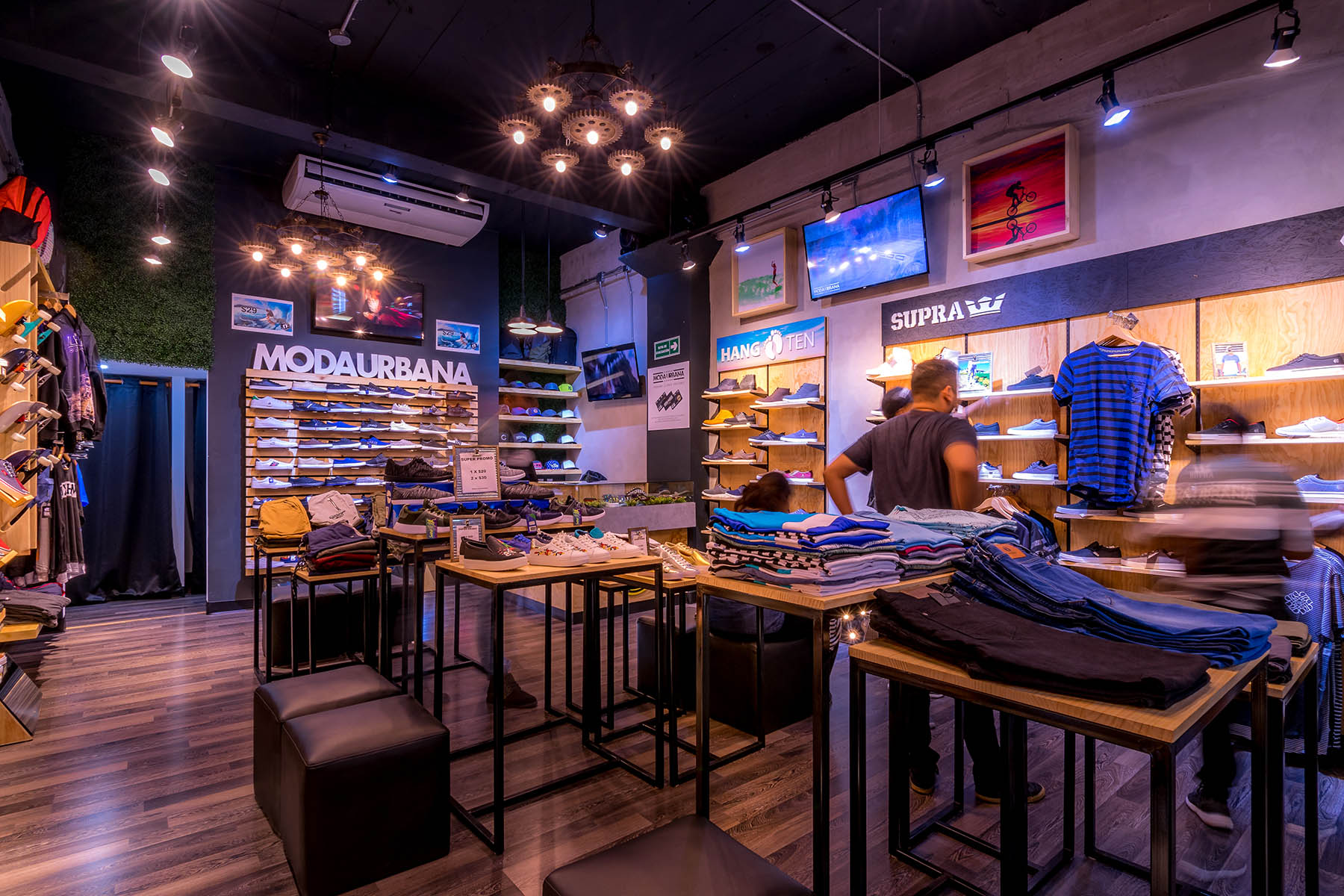 Moda Urbana, Metrocentro San Salvador - ESTUDIO VIDA